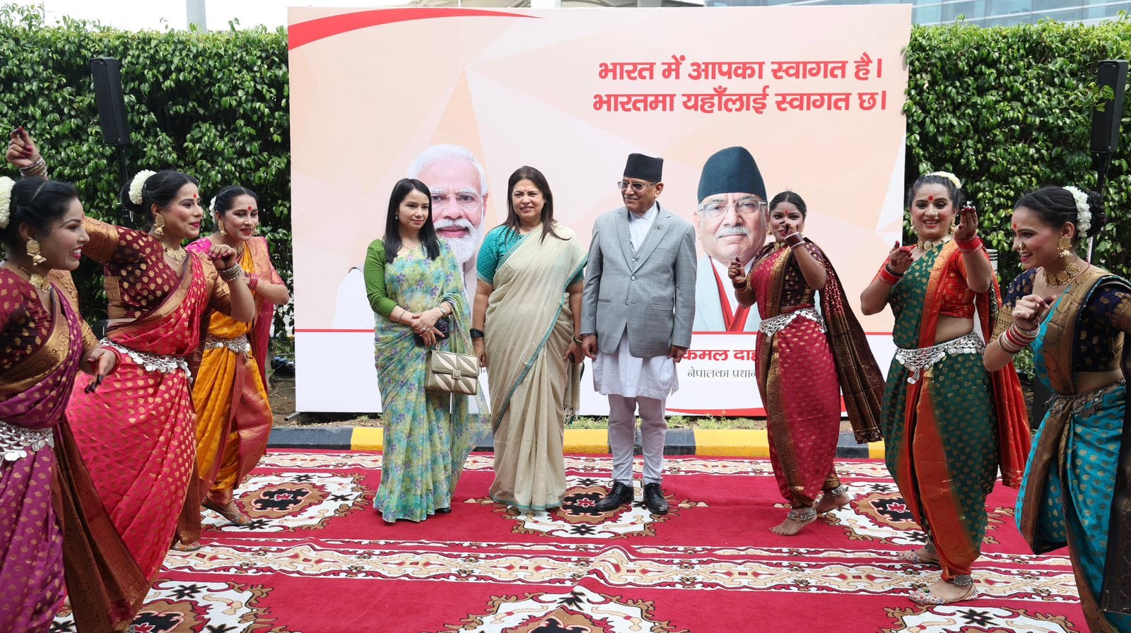 प्रचण्ड ज्यूू छोरीको फोटो सेशनका लागि भारत भ्रमण होइन भन्ने बुझ्नुहोस् ...